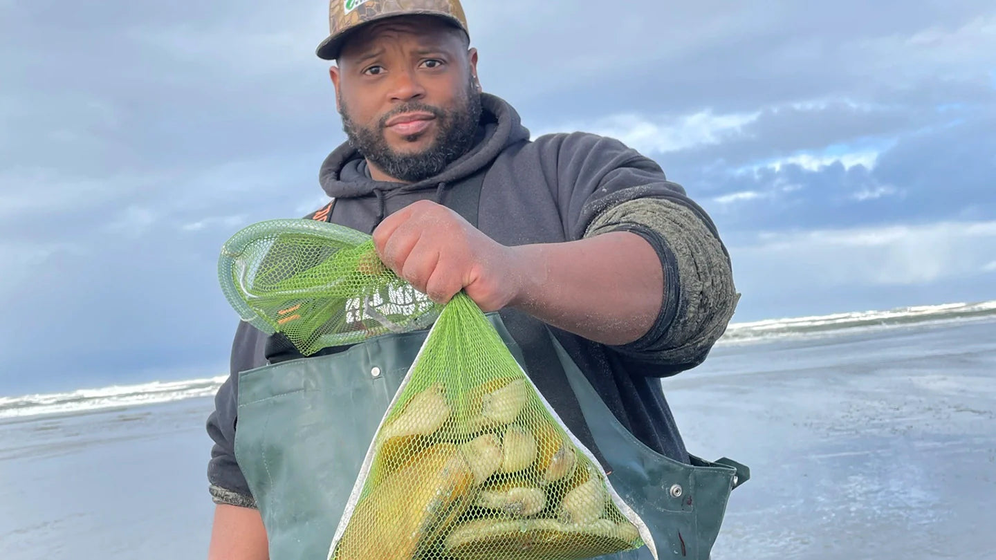 Razor Clam Digs approved for March 17th to 24th – Seattle Fishing Company